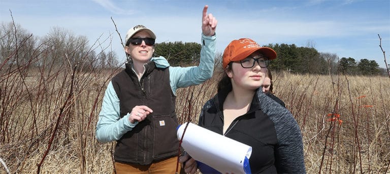 Elizabeth Flaherty earns student chapter advisor award - The Wildlife ...